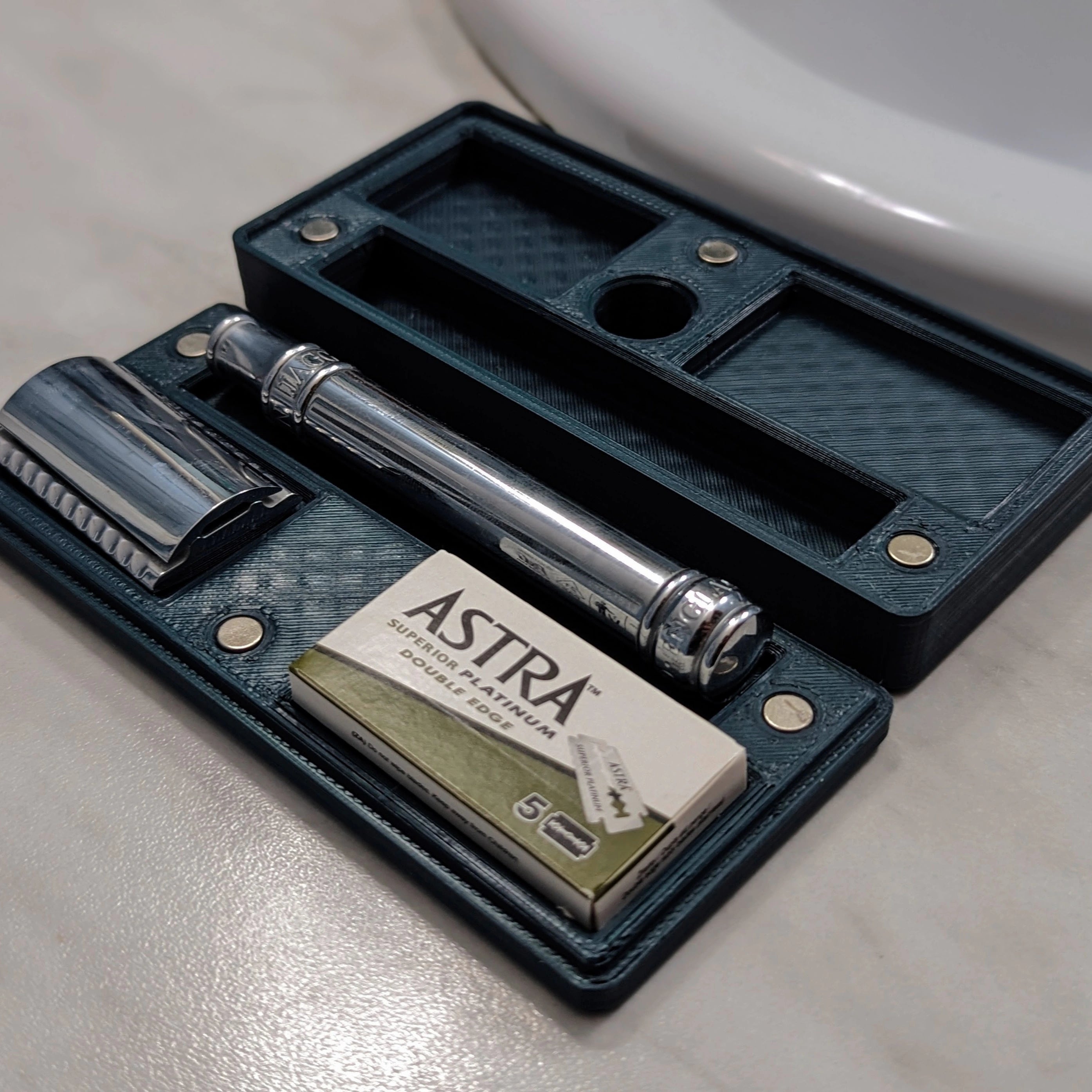 Safety Razor Travel Case With Built-in Stand | 3D-printed locally by ...