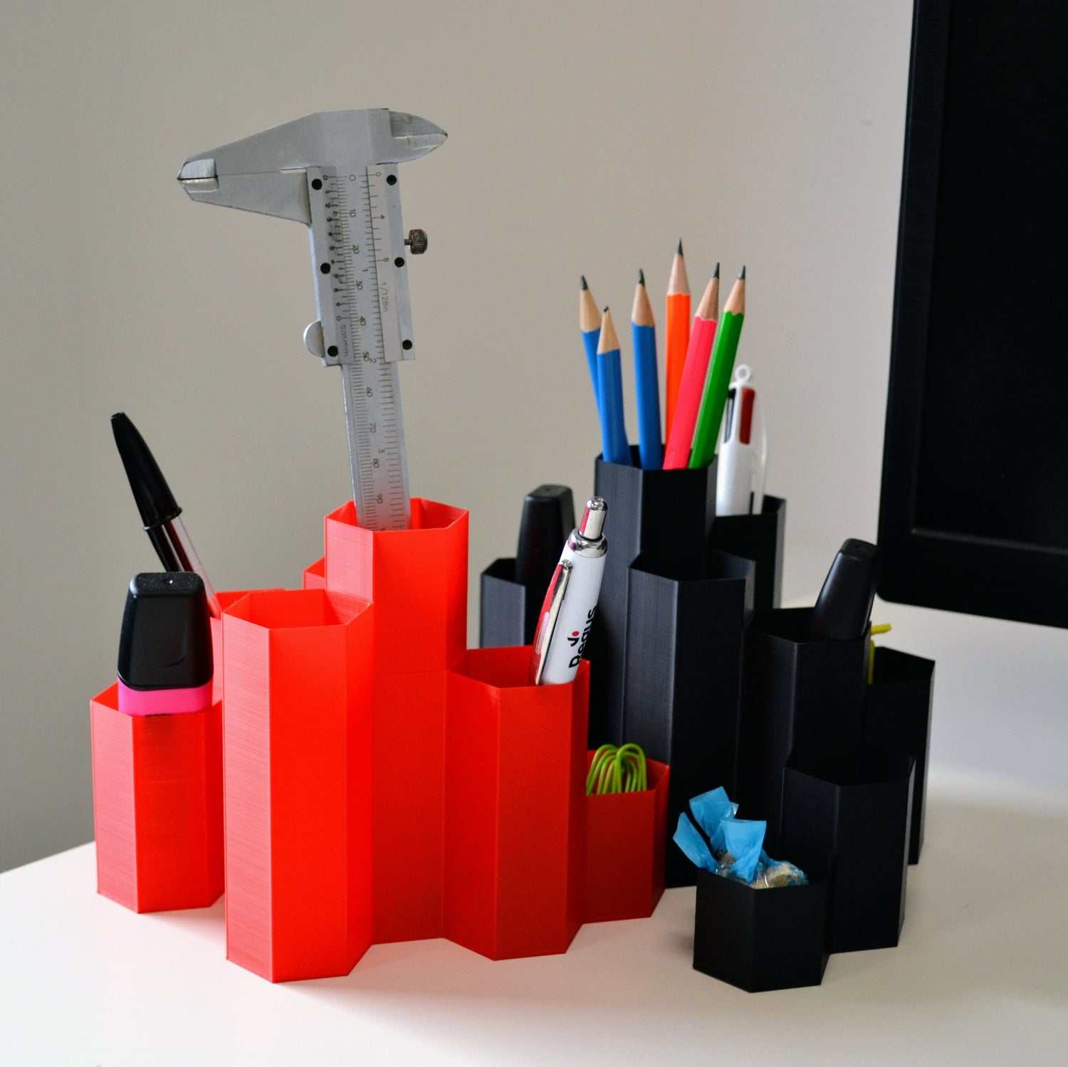 Hex - The 3D printed desk organizer | 3D-printed locally by independent ...